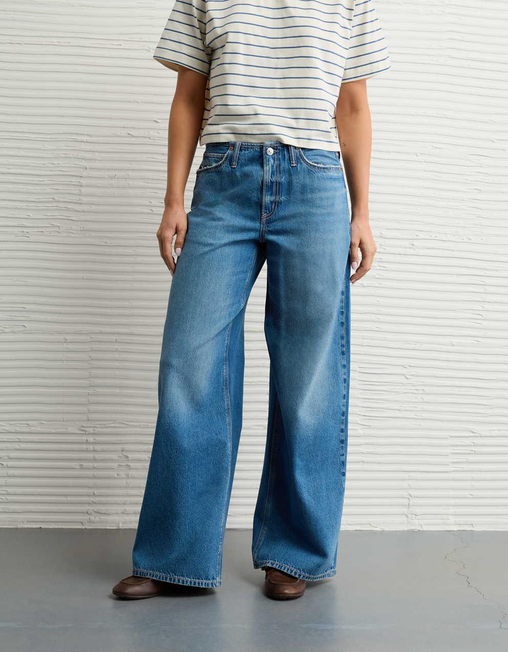 AE Dreamy Drape Strigid Low-Rise Ultra Wide-Leg Jean | American Eagle ...