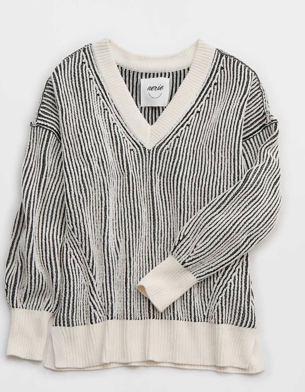 Aerie Beyond Chenille V-Neck Sweater | American Eagle UK | Men's ...