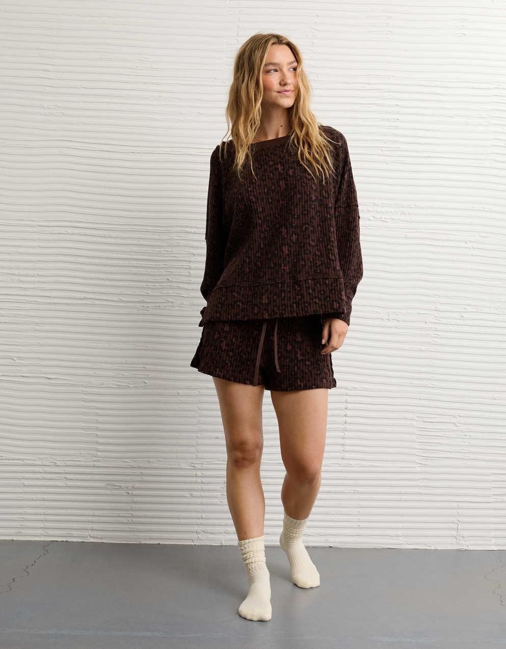 AE Big Hug Off-The-Shoulder Waffle Sweatshirt | American Eagle UK | Men ...