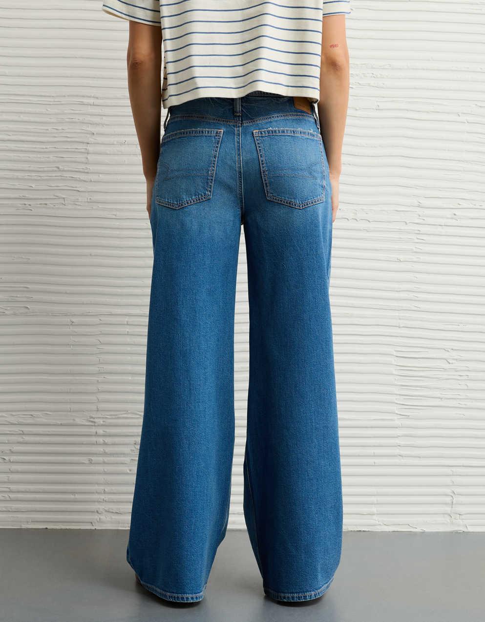 AE Dreamy Drape Strigid Low-Rise Baggy Wide-Leg Jean | American Eagle ...