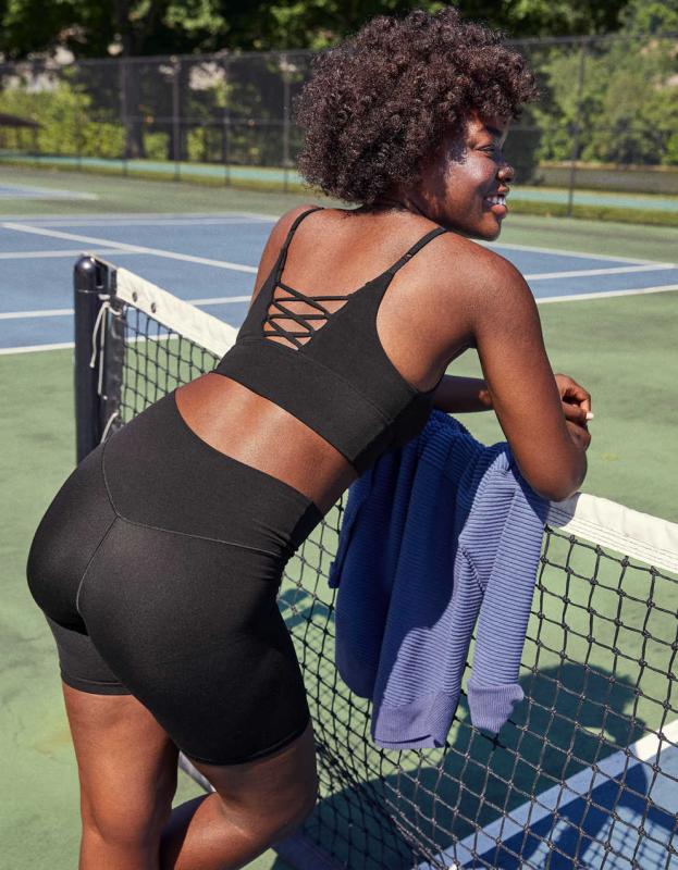 OFFLINE By Aerie Real Me Crossover 7" Bike Short | American Eagle UK | Men's & Women's Jeans ...