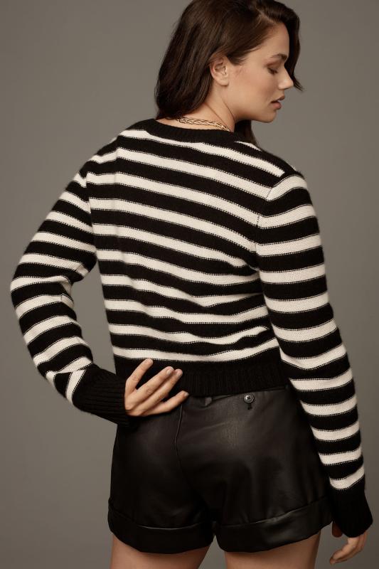 메이브 캐시미어 크롭 카디건 스웨터 앤트로폴로지 한국 공식 스토어 유니크한 여성 패션 및 라이프스타일 편집샵 200개이상의 프리미엄 브랜드 여성 의류 액세서리