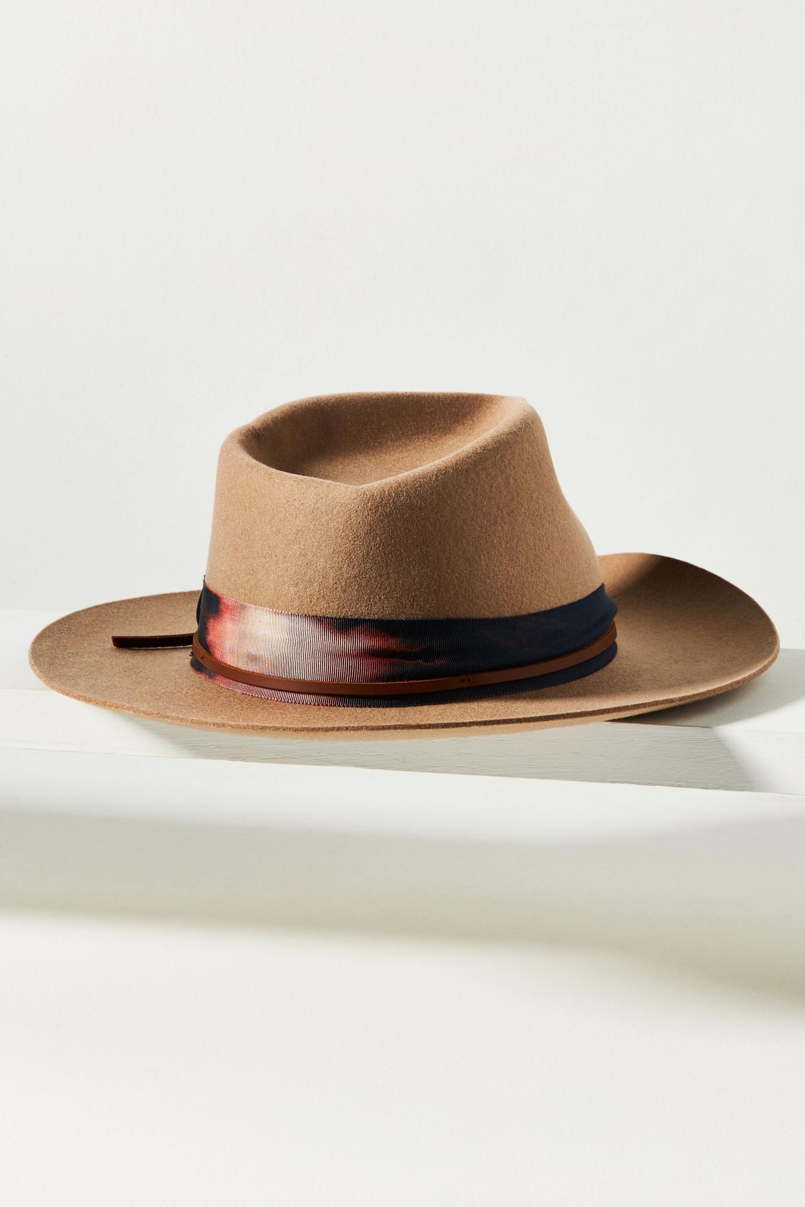 와이어스 와이어트 랜처 앤트로폴로지 한국 공식 스토어 유니크한 여성 패션 및 라이프스타일 편집샵 200개이상의 프리미엄 브랜드 여성 의류 액세서리 홈 인테리어