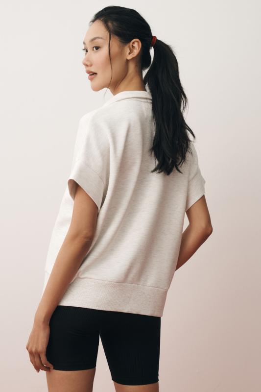 Varley Ritchie 반소매 스웨트셔츠 앤트로폴로지 한국 공식 스토어 유니크한 여성 패션 및 라이프스타일 편집샵 200개이상의 프리미엄 브랜드 여성 의류