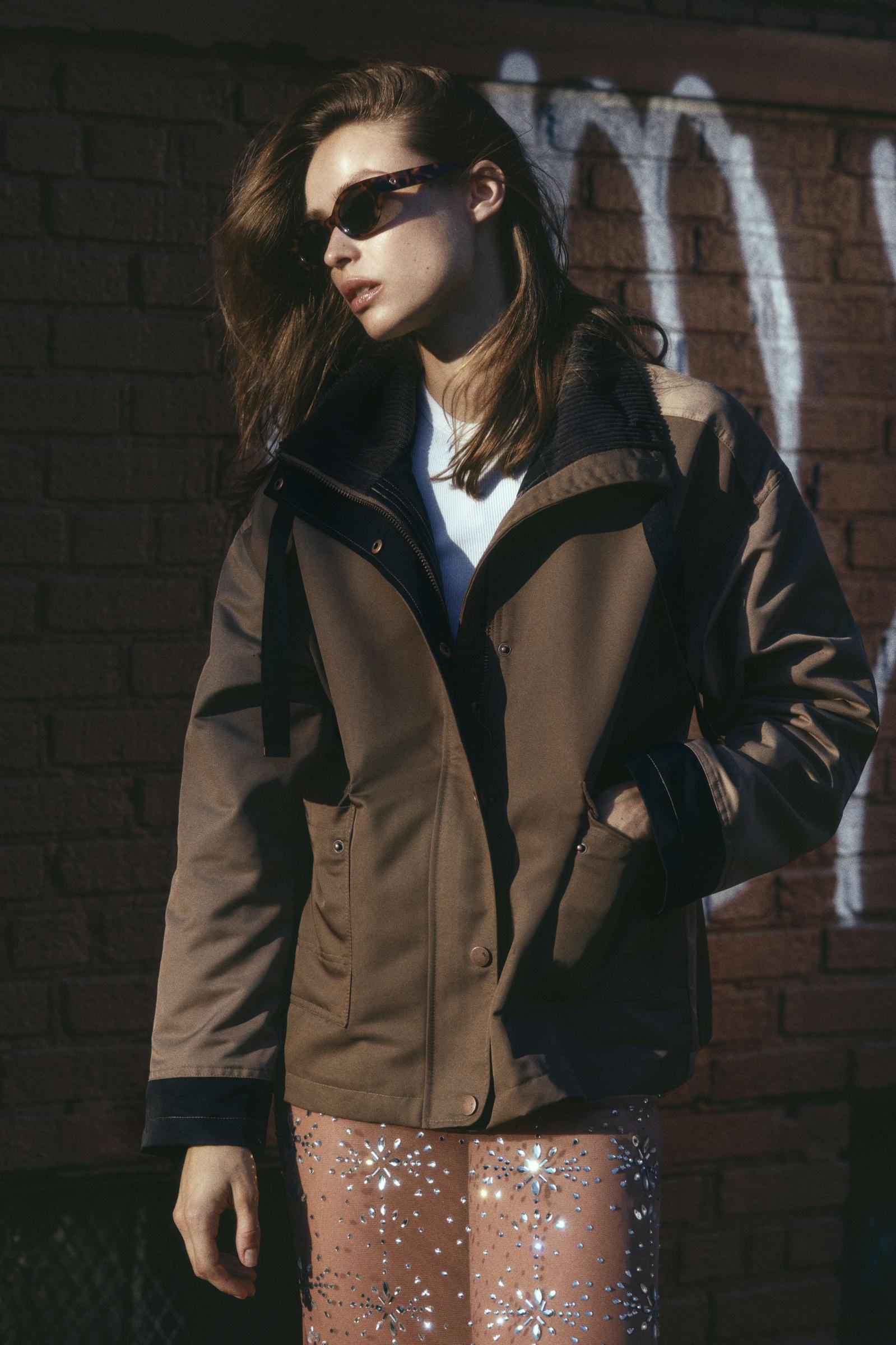 필크로 유틸리티 스윙 재킷 앤트로폴로지 한국 공식 스토어 유니크한 여성 패션 및 라이프스타일 편집샵 200개이상의 프리미엄 브랜드 여성 의류 액세서리 홈