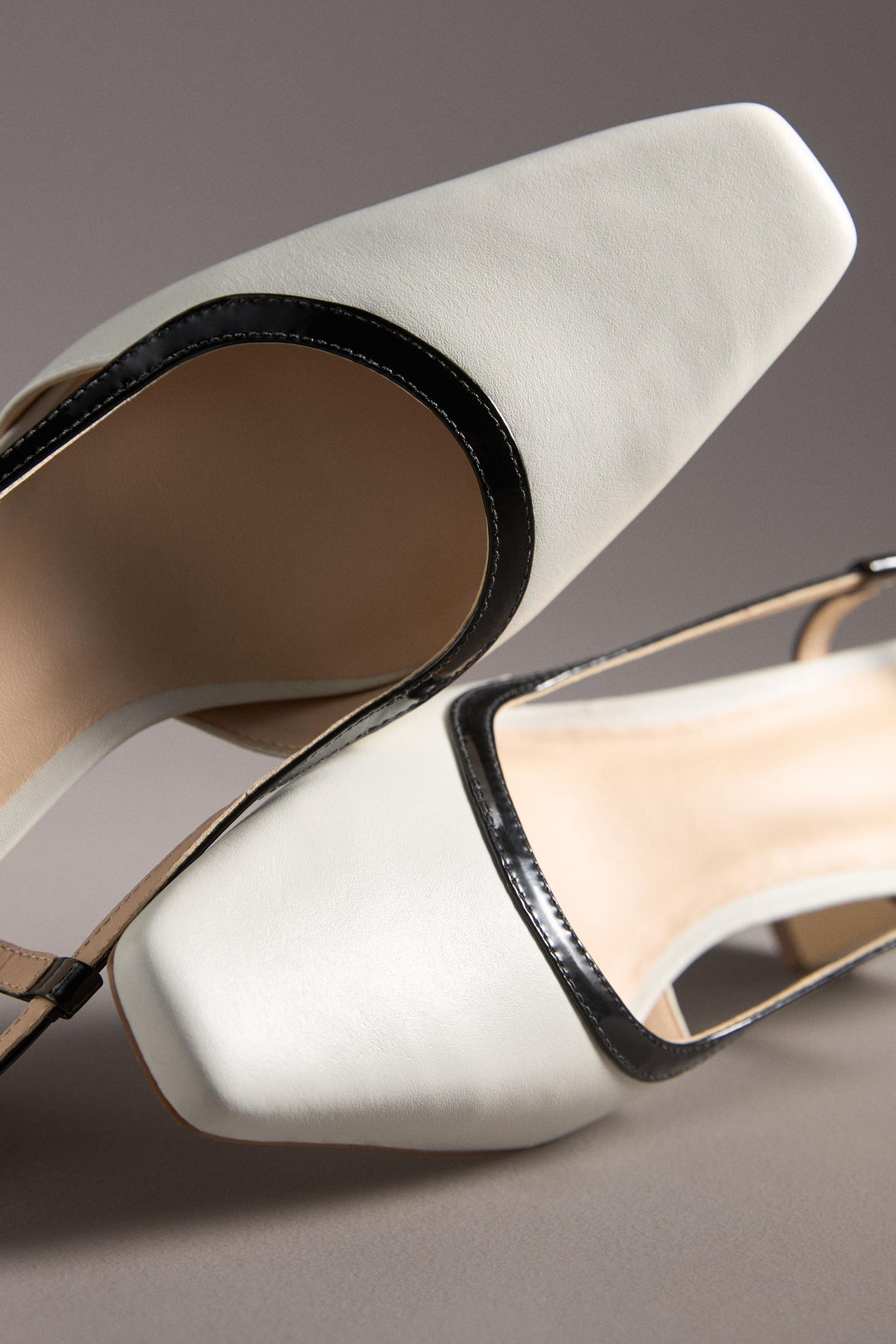 Maeve Snip Toe 슬링백 힐 앤트로폴로지 한국 공식 스토어 유니크한 여성 패션 및 라이프스타일 편집샵 200개이상의 프리미엄 브랜드 여성 의류 액세서리