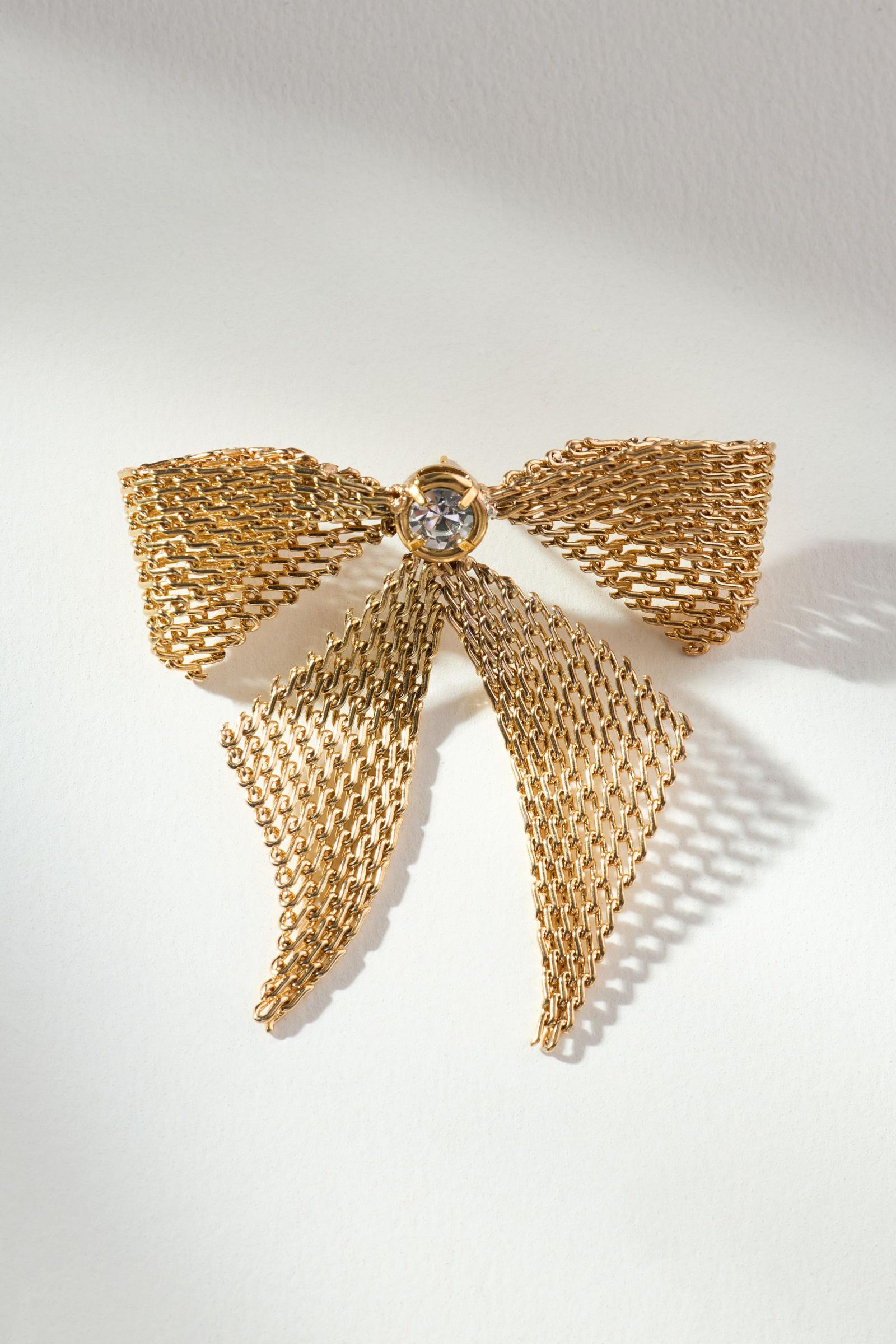 Chainmail Bow Drop Earrings | Anthropologie Japan - Women's Clothing ...