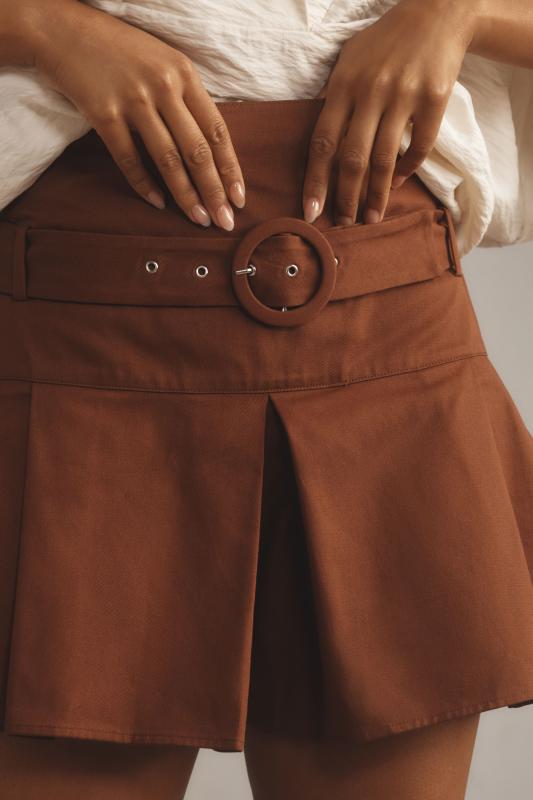 메이브 벨트 스커트 앤트로폴로지 한국 공식 스토어 유니크한 여성 패션 및 라이프스타일 편집샵 200개이상의 프리미엄 브랜드 여성 의류 액세서리 홈 인테리어