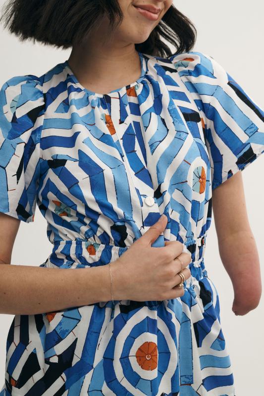 서머셋 미니 드레스 앤트로폴로지 한국 공식 스토어 유니크한 여성 패션 및 라이프스타일 편집샵 200개이상의 프리미엄 브랜드 여성 의류 액세서리 홈 인테리어