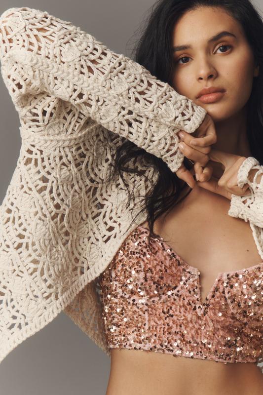 현재 에어 크로셰 카디건 스웨터 앤트로폴로지 한국 공식 스토어 유니크한 여성 패션 및 라이프스타일 편집샵 200개이상의 프리미엄 브랜드 여성 의류 액세서리 홈