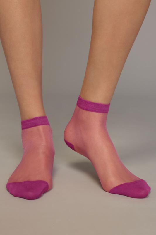 봄바스 매트 시어 양말 앤트로폴로지 한국 공식 스토어 유니크한 여성 패션 및 라이프스타일 편집샵 200개이상의 프리미엄 브랜드 여성 의류 액세서리 홈 인테리어