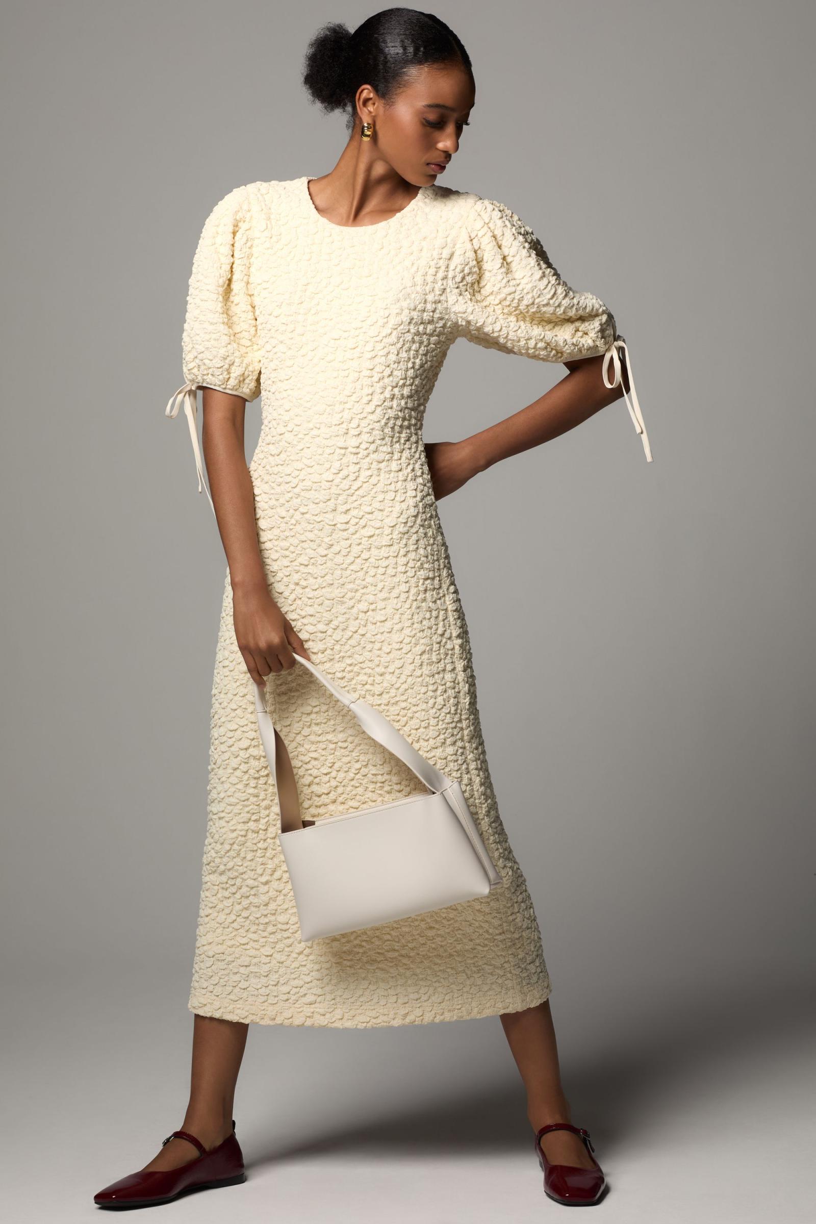 English Factory 반팔 텍스처 미디 드레스 앤트로폴로지 한국 공식 스토어 유니크한 여성 패션 및 라이프스타일 편집샵 200개이상의 프리미엄 브랜드 여성