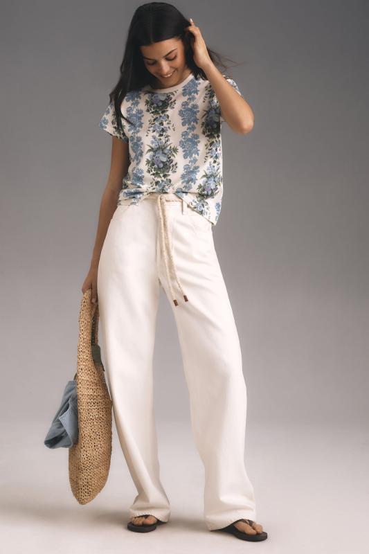 Clare V 플로럴 클래식 티셔츠 앤트로폴로지 한국 공식 스토어 유니크한 여성 패션 및 라이프스타일 편집샵 200개이상의 프리미엄 브랜드 여성 의류 액세서리