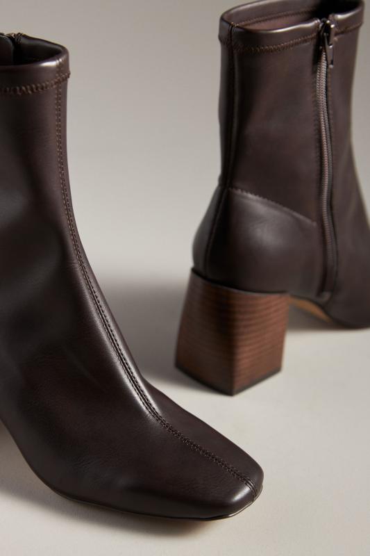 사일런트 D 카바나 부츠 앤트로폴로지 한국 공식 스토어 유니크한 여성 패션 및 라이프스타일 편집샵 200개이상의 프리미엄 브랜드 여성 의류 액세서리 홈 인테리어