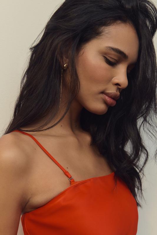 틸다 슬립 드레스 앤트로폴로지 한국 공식 스토어 유니크한 여성 패션 및 라이프스타일 편집샵 200개이상의 프리미엄 브랜드 여성 의류 액세서리 홈 인테리어 키친