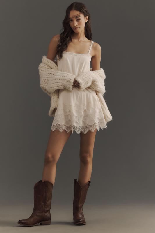 리포메이션 클레오도라 미니드레스 앤트로폴로지 한국 공식 스토어 유니크한 여성 패션 및 라이프스타일 편집샵 200개이상의 프리미엄 브랜드 여성 의류 액세서리 홈