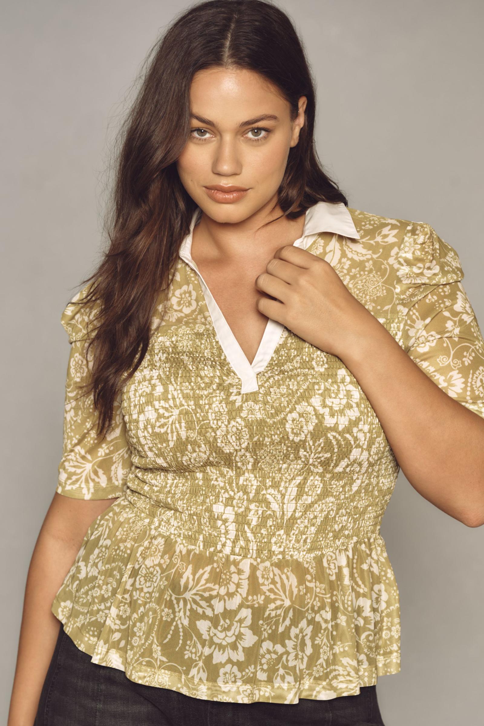 Maeve 반소매 스목 폴로 탑 앤트로폴로지 한국 공식 스토어 유니크한 여성 패션 및 라이프스타일 편집샵 200개이상의 프리미엄 브랜드 여성 의류 액세서리 홈