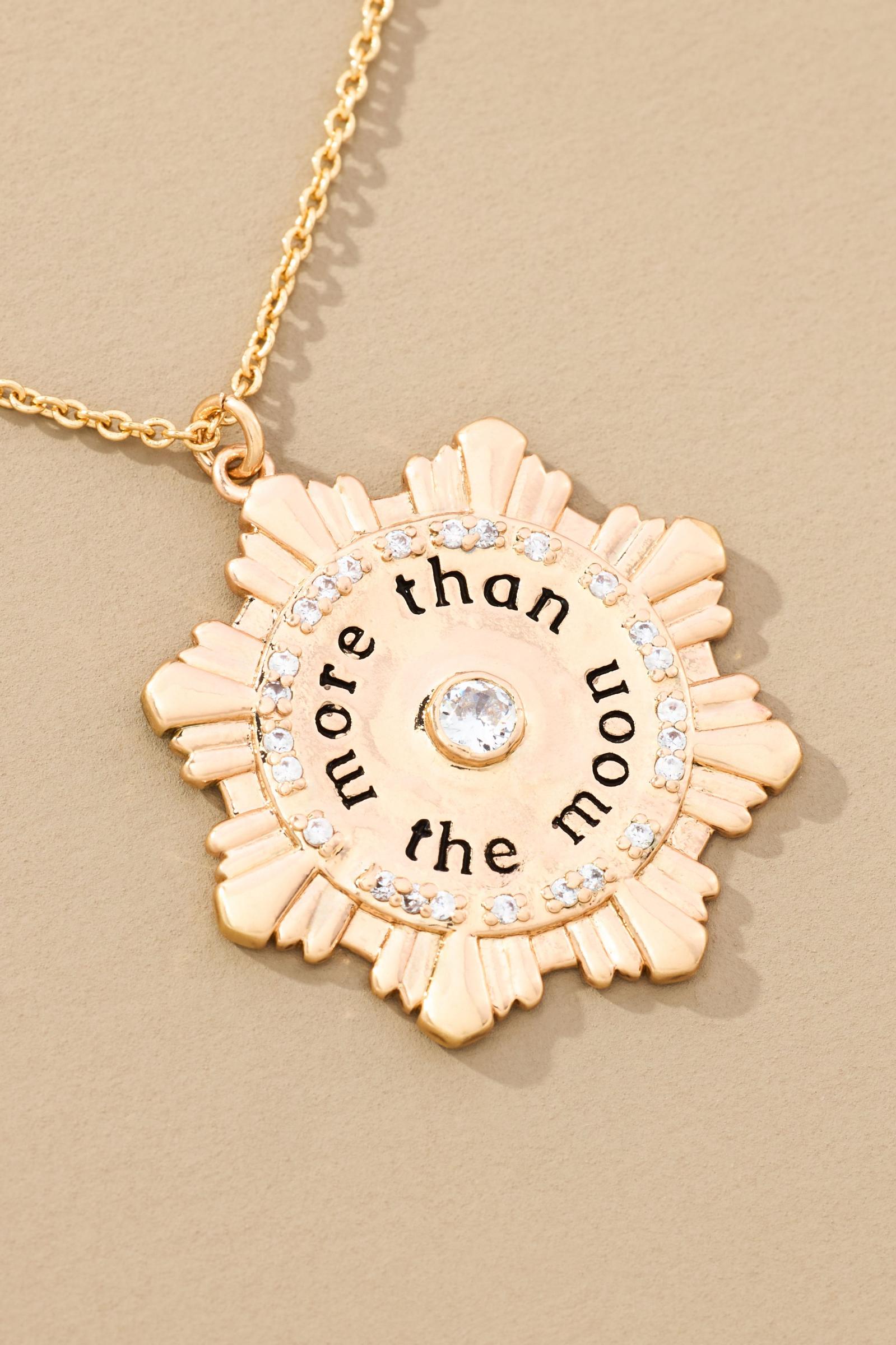 크루브드 선 펜던트 목걸이 앤트로폴로지 한국 공식 스토어 유니크한 여성 패션 및 라이프스타일 편집샵 200개이상의 프리미엄 브랜드 여성 의류 액세서리 홈