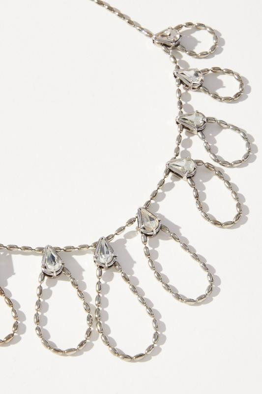 크리스탈 가리비 목걸이 앤트로폴로지 한국 공식 스토어 유니크한 여성 패션 및 라이프스타일 편집샵 200개이상의 프리미엄 브랜드 여성 의류 액세서리 홈 인테리어