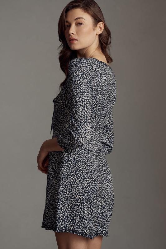 리포메이션 포지 미니드레스 앤트로폴로지 한국 공식 스토어 유니크한 여성 패션 및 라이프스타일 편집샵 200개이상의 프리미엄 브랜드 여성 의류 액세서리 홈