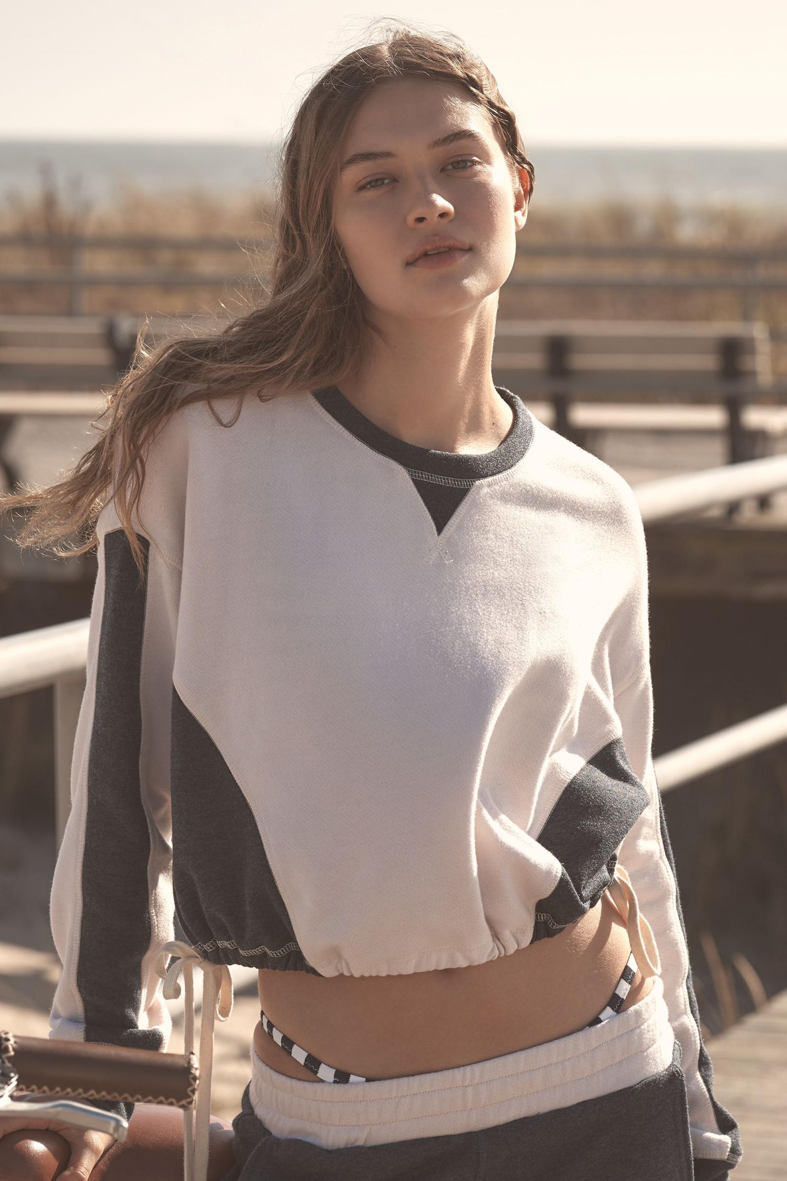 Sundry Colorblock Pullover Sweatshirt | Anthropologie Japan - Women's ...