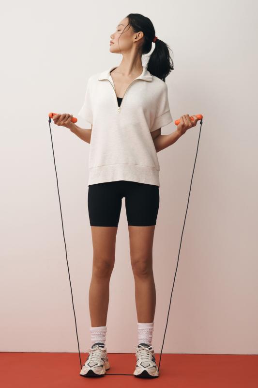 Varley Ritchie 반소매 스웨트셔츠 앤트로폴로지 한국 공식 스토어 유니크한 여성 패션 및 라이프스타일 편집샵 200개이상의 프리미엄 브랜드 여성 의류