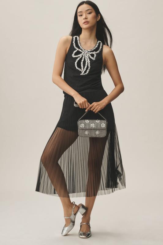 메이브 크리스탈 보우 장식 탱크 앤트로폴로지 한국 공식 스토어 유니크한 여성 패션 및 라이프스타일 편집샵 200개이상의 프리미엄 브랜드 여성 의류 액세서리 홈