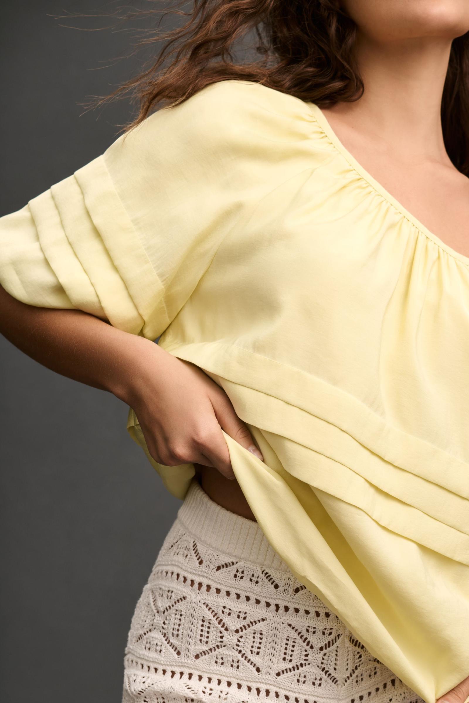 Maeve 반소매 버블 티어드 탑 앤트로폴로지 한국 공식 스토어 유니크한 여성 패션 및 라이프스타일 편집샵 200개이상의 프리미엄 브랜드 여성 의류 액세서리 홈