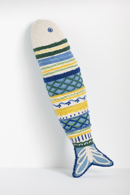 바다 아이콘 크로셰 모양 베개 앤트로폴로지 한국 공식 스토어 유니크한 여성 패션 및 라이프스타일 편집샵 200개이상의 프리미엄 브랜드 여성 의류 액세서리 홈