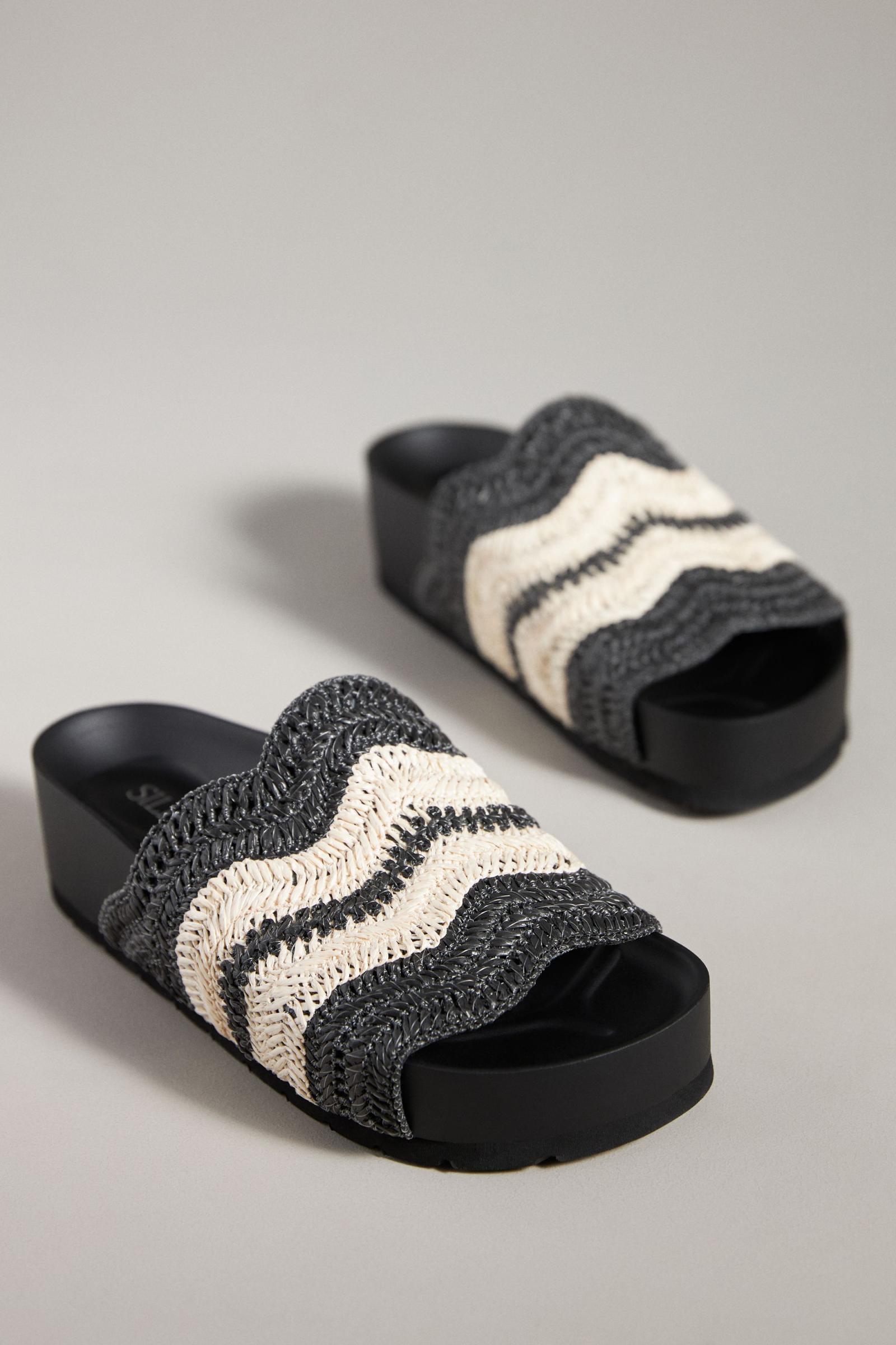 Silent D 플랫폼 라피아 샌들 앤트로폴로지 한국 공식 스토어 유니크한 여성 패션 및 라이프스타일 편집샵 200개이상의 프리미엄 브랜드 여성 의류 액세서리