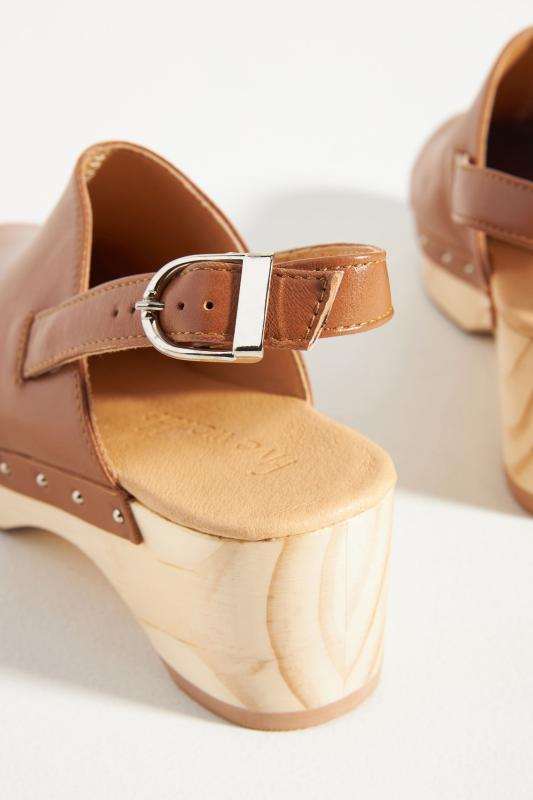 Cordani Leather Slingback Clogs | Anthropologie Japan - Women's ...