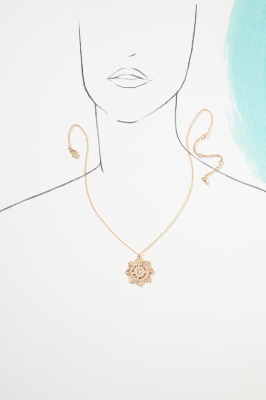 크루브드 선 펜던트 목걸이 앤트로폴로지 한국 공식 스토어 유니크한 여성 패션 및 라이프스타일 편집샵 200개이상의 프리미엄 브랜드 여성 의류 액세서리 홈