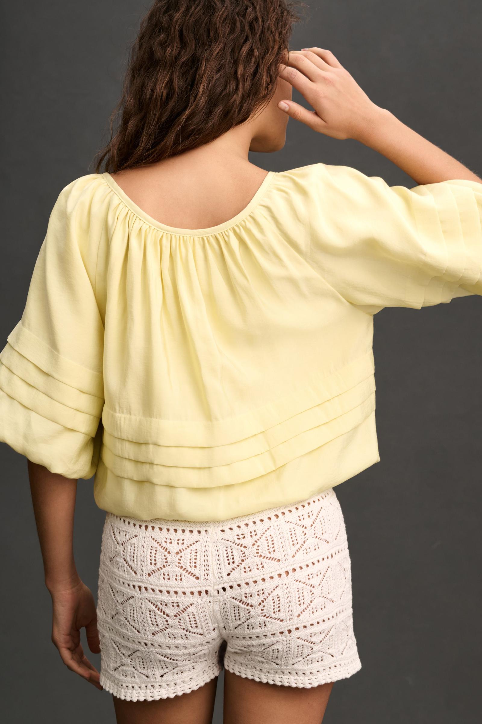 Maeve 반소매 버블 티어드 탑 앤트로폴로지 한국 공식 스토어 유니크한 여성 패션 및 라이프스타일 편집샵 200개이상의 프리미엄 브랜드 여성 의류 액세서리 홈