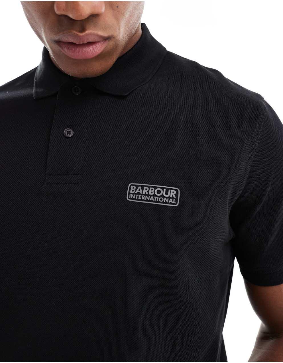 Barbour International - Barbour International エッセンシャル・ポロシャツ(ブラック) を ...