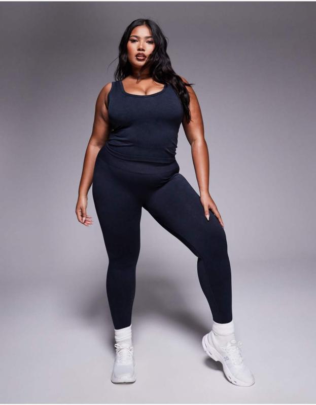 4505 - 4505 インナーブラ付きカーブシームレスVネックベスト(ウォッシュドブラック) をオンライン購入 | ASOS 日本公式サイト | トレンド&ファッションのオンラインストア