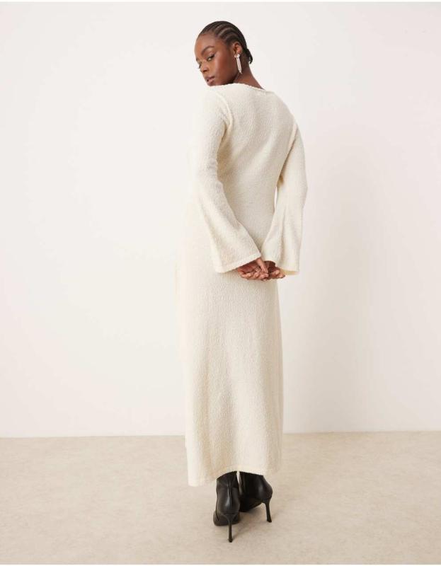 Pretty Lavish Curve - Pretty Lavish Curve ブークレニット・ミダクシードレス(クリーム) をオンライン ...