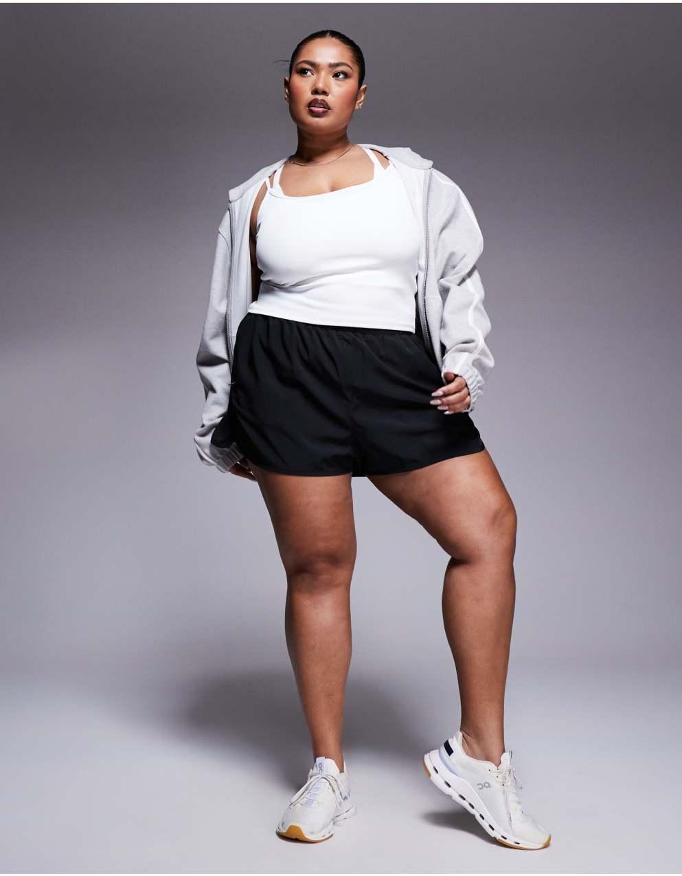 4505 - 4505 カーブアイコンウーブン・クイックドライ・ランニングショーツ（ジッパー付携帯電話ポケット／ブラック をオンライン購入 | ASOS 日本公式サイト | トレンド ...