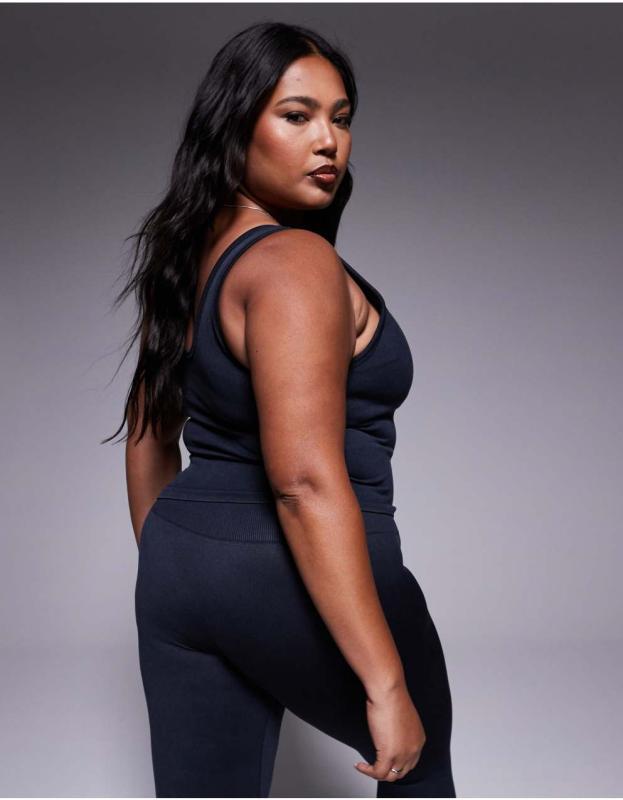 4505 - 4505 インナーブラ付きカーブシームレスVネックベスト(ウォッシュドブラック) をオンライン購入 | ASOS 日本公式サイト | トレンド&ファッションのオンラインストア