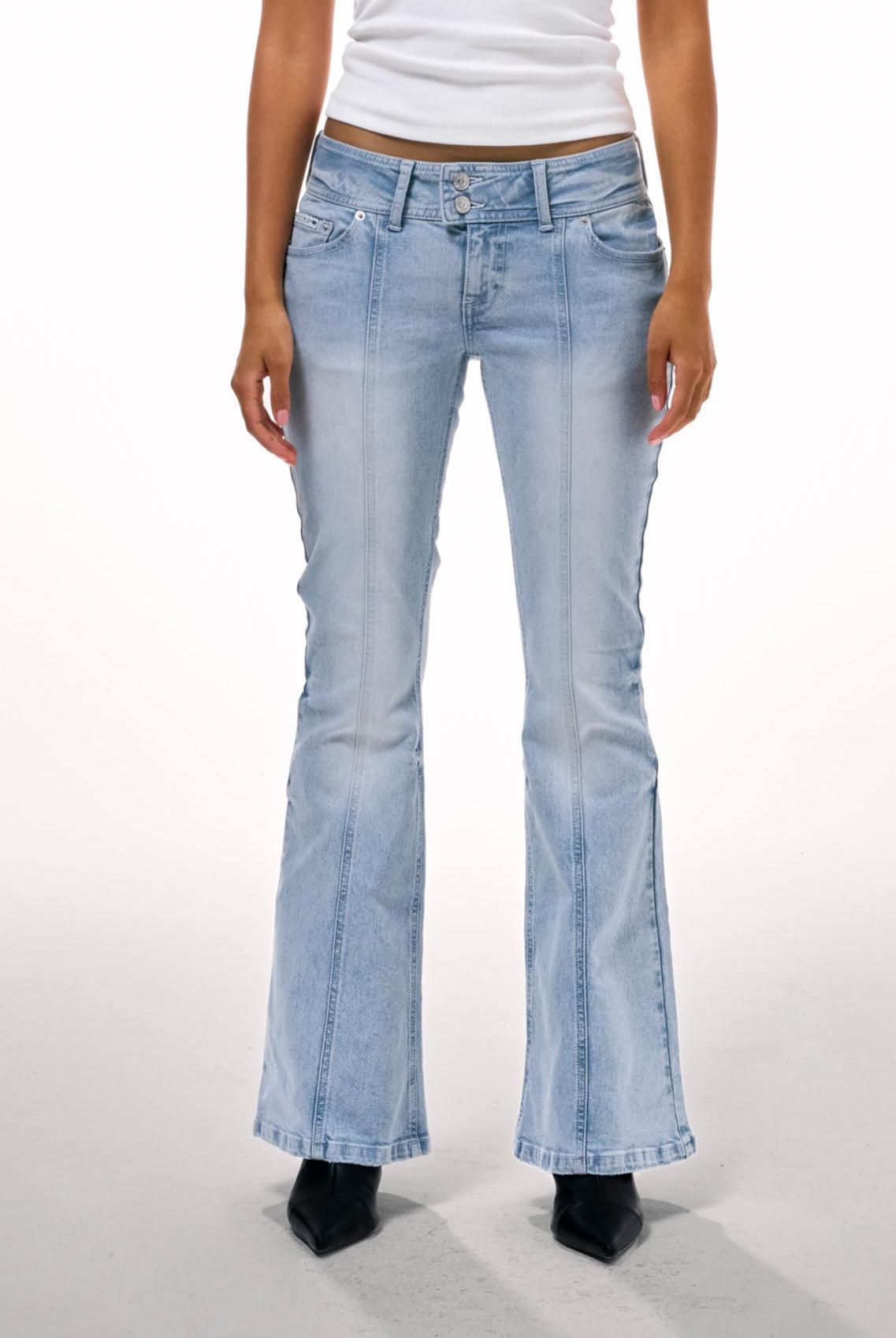 Hell Gewaschene, Ausgestellte Jeans Mit Stickerei | Juicy Couture ...