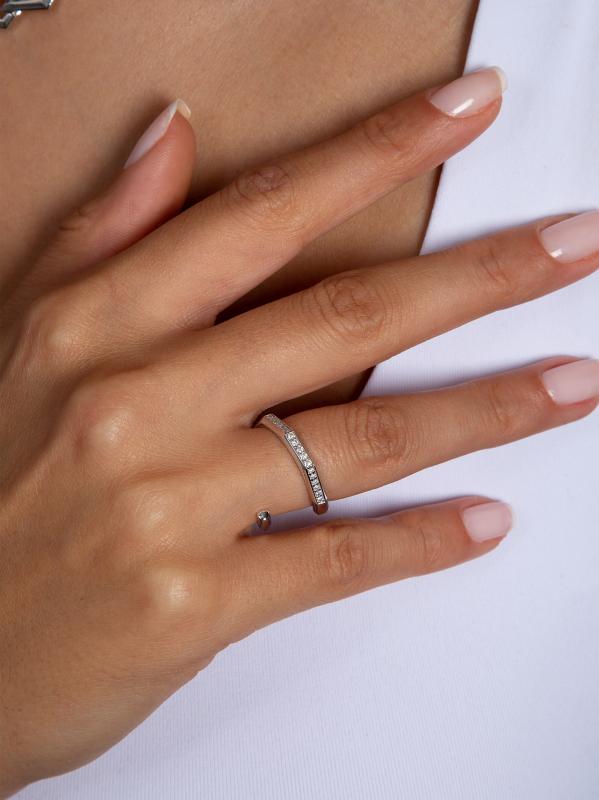 Shop Ascher - Luminescence 18K White Gold & Diamond Hypnosis Ring | Saks Fifth Avenue Australia