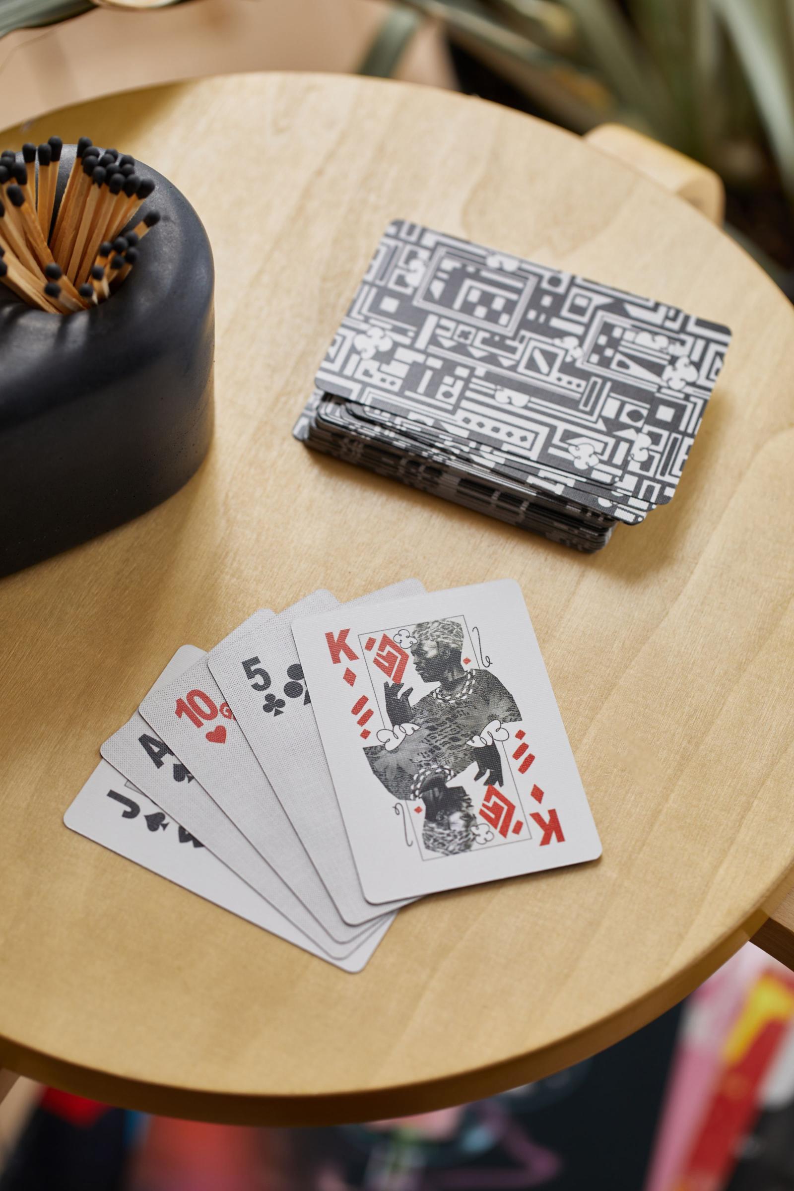 Troy Browne UO Exclusive Playing Card Set | Urban Outfitters Japan ...