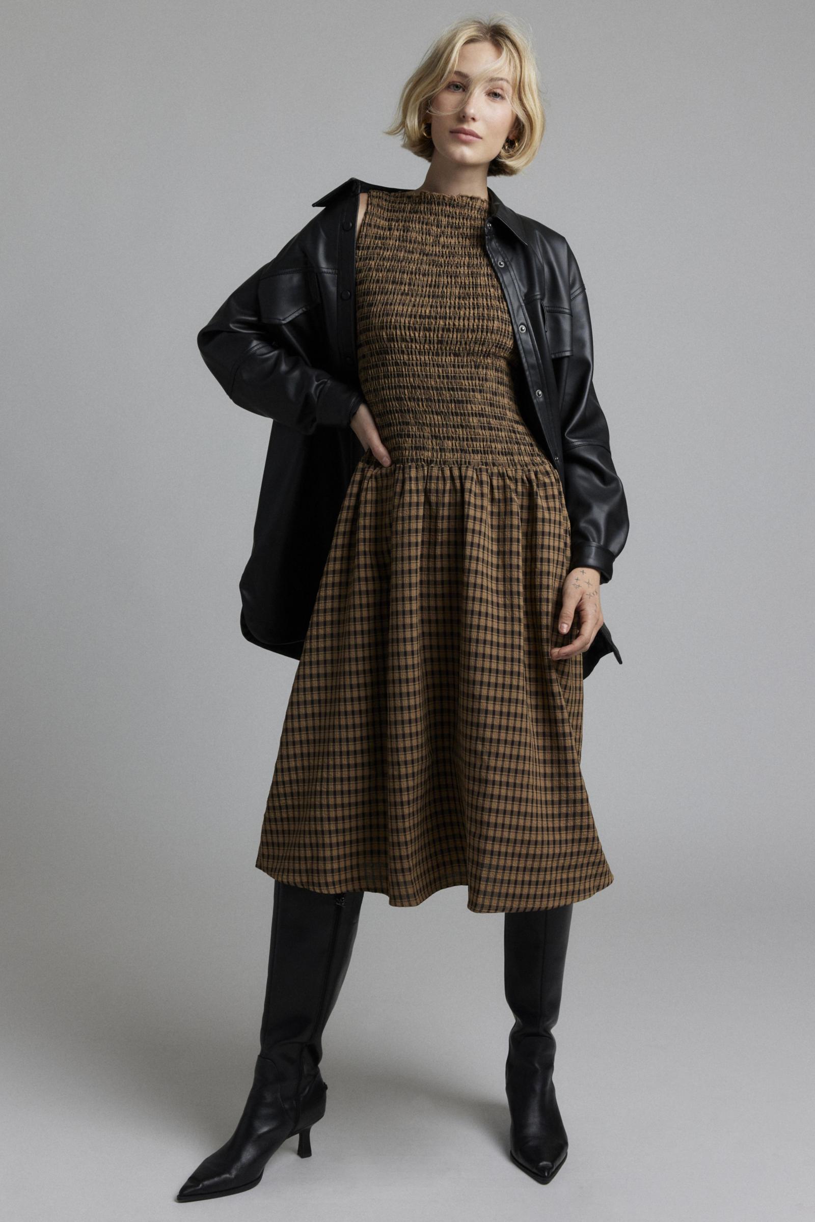 Daisy Street Shirred Plaid Drop Waist Midi Dress | Urban Outfitters ...