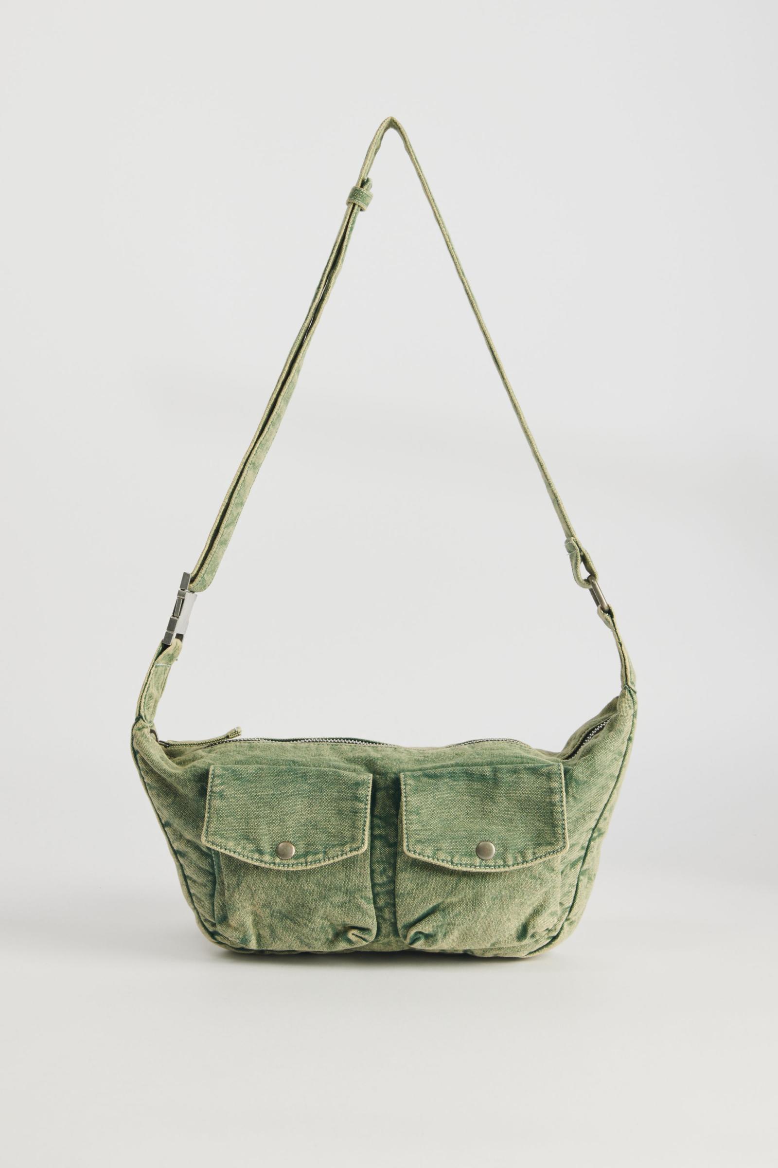 Multi-Pocket Denim Sling Bag | Urban Outfitters Mexico - Clothing ...