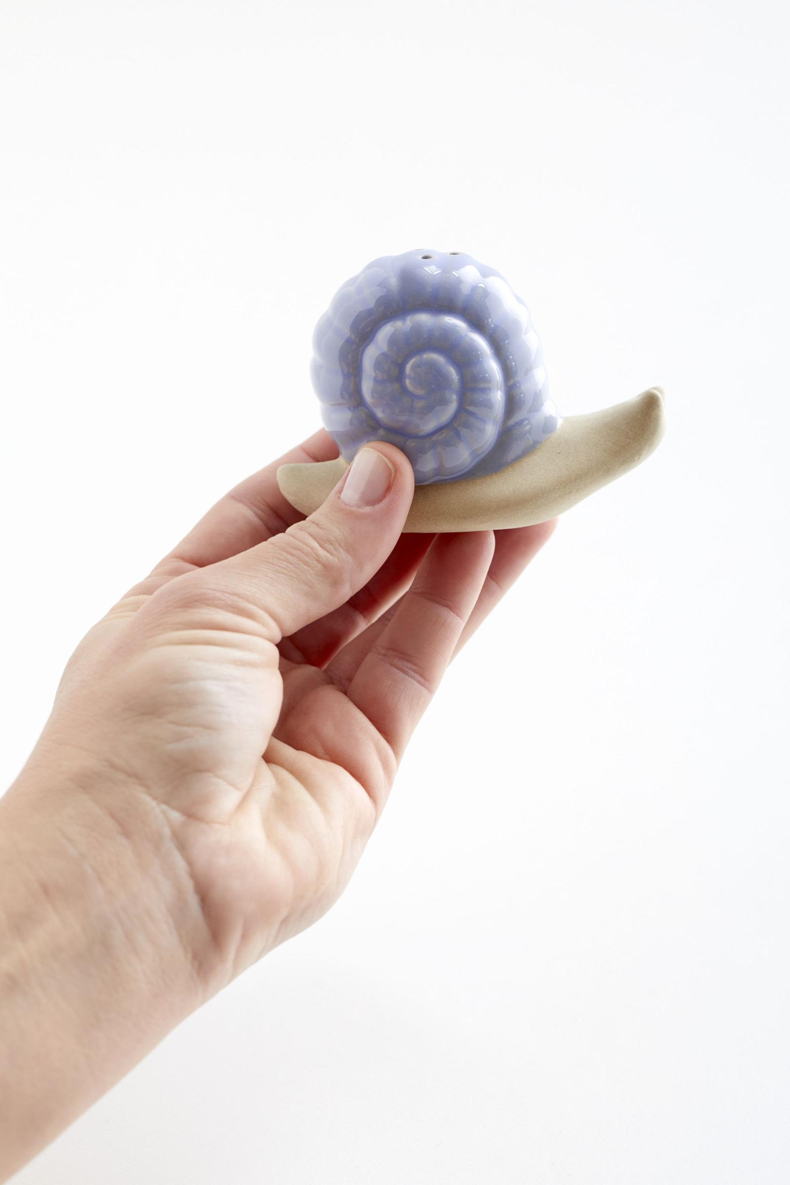 DOIY Snail Salt & Pepper Shaker Set | Urban Outfitters Hong Kong ...