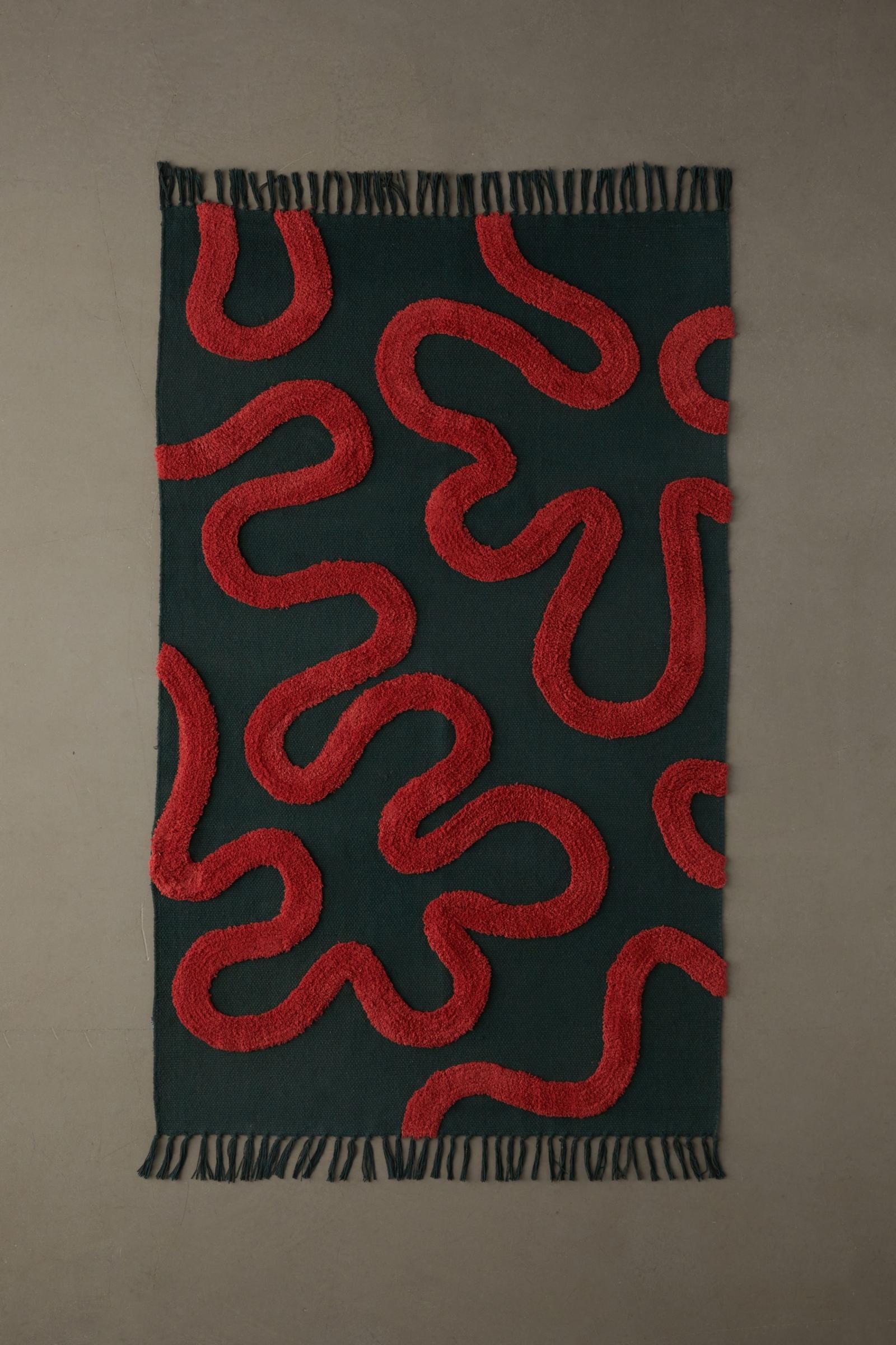 Wiggle Hilo Tufted Rug | Urban Outfitters Singapore - Clothing, Music ...