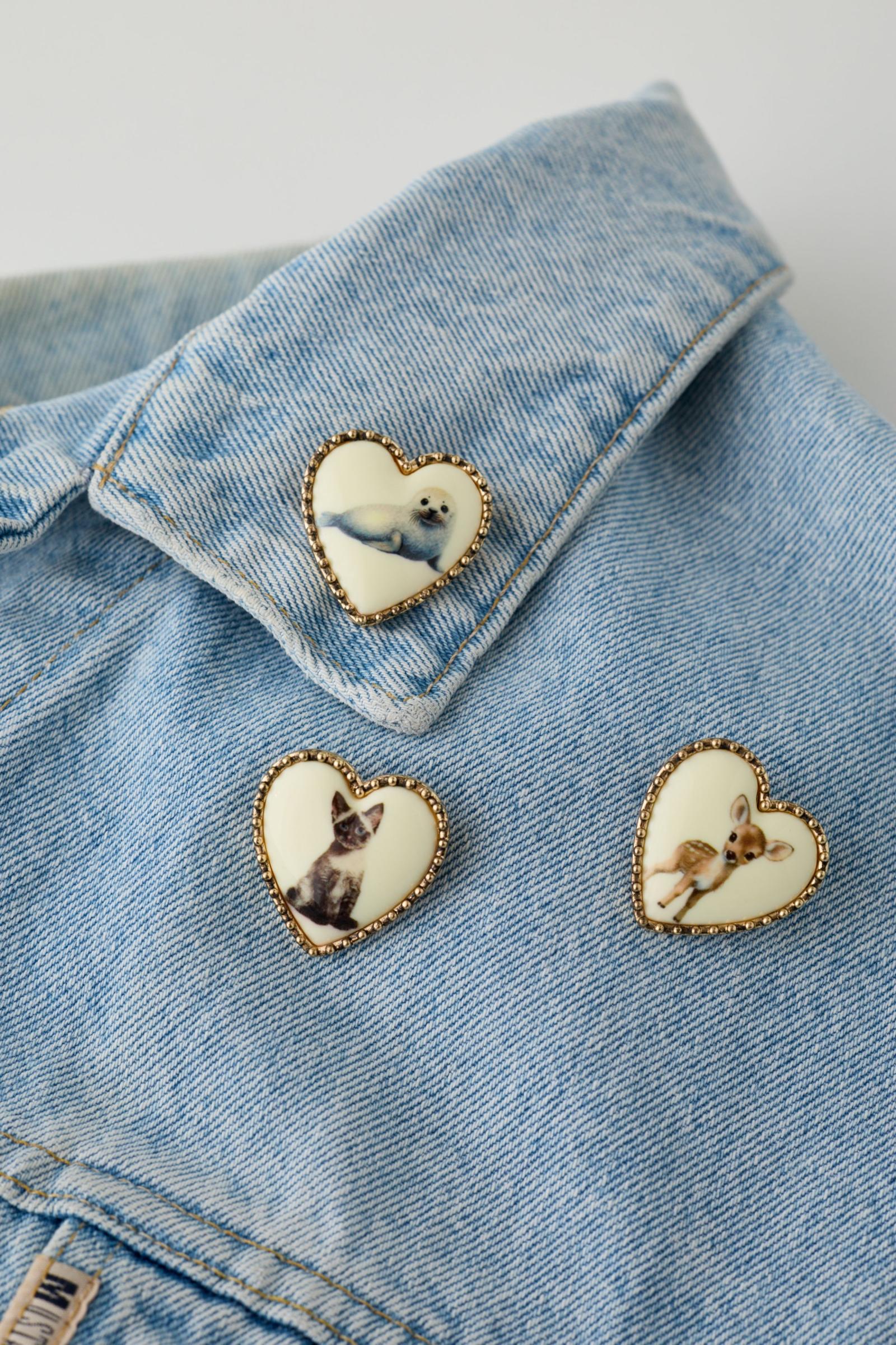Icon Heart Enamel Pin Set | Urban Outfitters Australia - Clothing ...