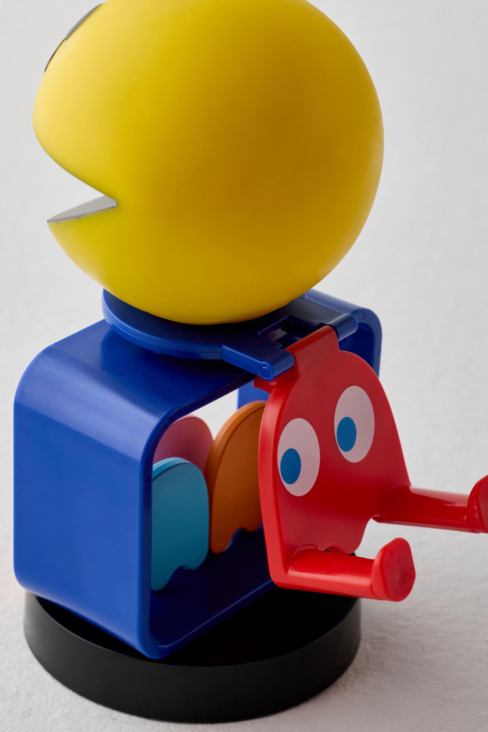 Pac-Man Cable Guy Controller Holder | Urban Outfitters Korea - Clothing ...