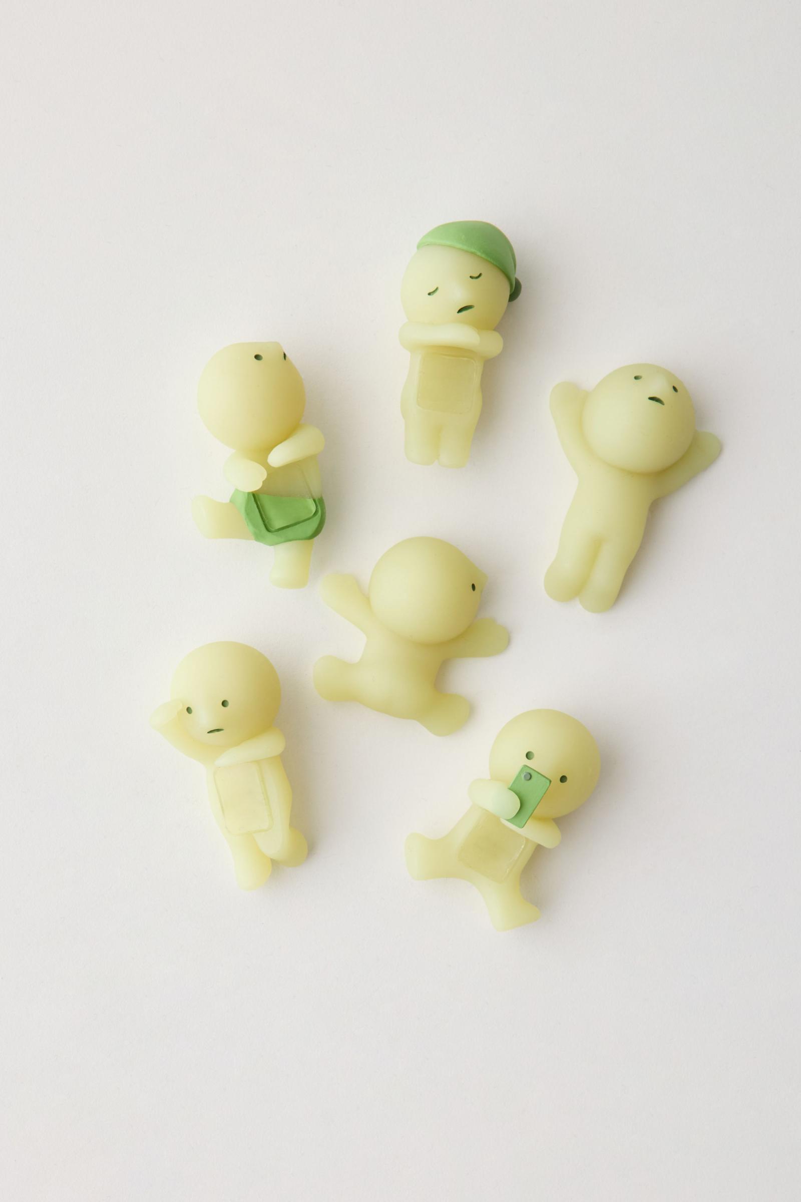 Smiski Glow-In-The-Dark Hipper Blind Box Figure | Urban Outfitters ...