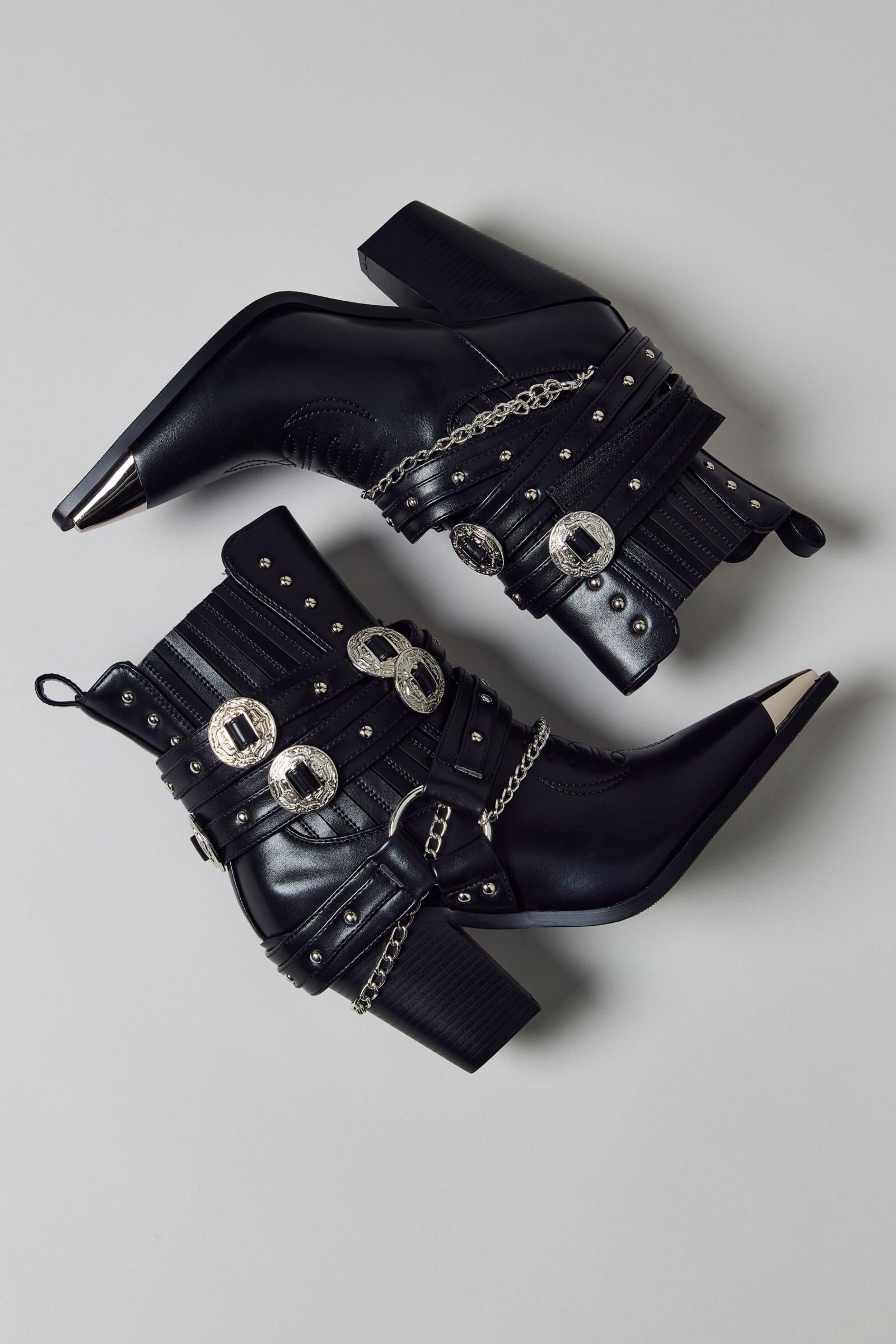 Azalea Wang Riggins Harness Cowboy Boot | Urban Outfitters Singapore ...