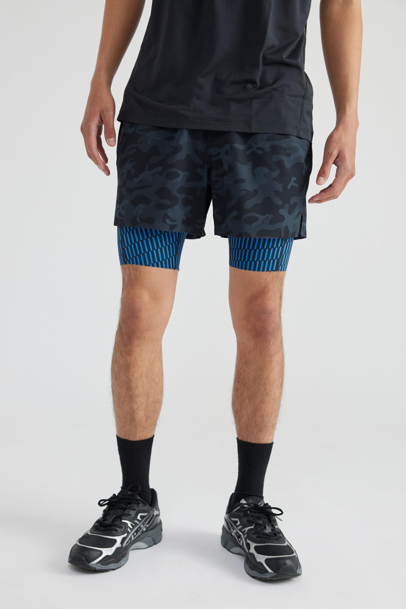 Janji 8” Trail Half Tight Short | Urban Outfitters Hong Kong - Clothing ...